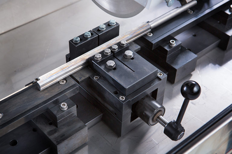 TM 374 Automatic Cut-off Machine with Servo Drive – Anton Wimmer